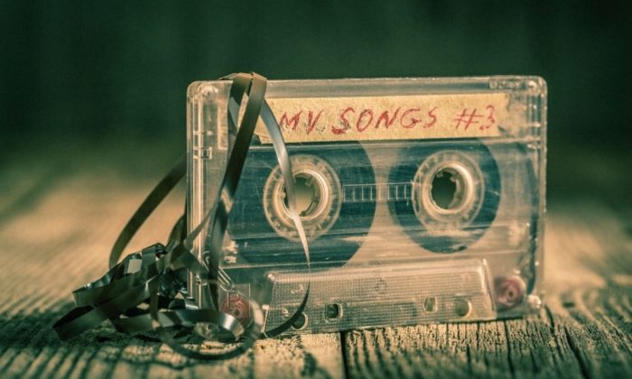 A Timeline of Different Music Players