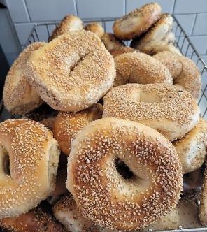 Invented In 1918 The Bagel Machine Was Introduced To The U.S. In The ...
