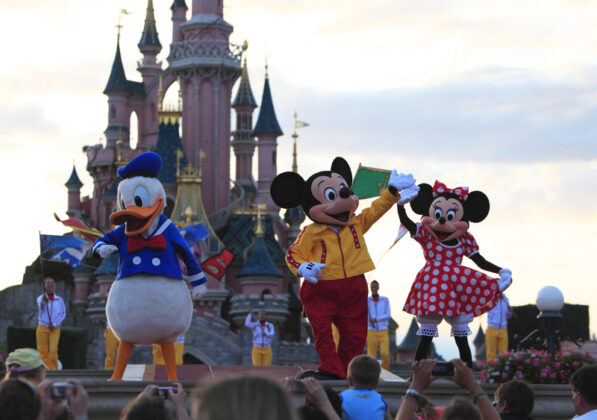 New Research Reveals The Eye-Watering Cost Of A Disney World Trip In ...