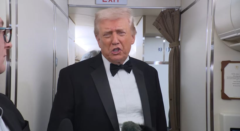 Trump Targets ‘Independence Arch’ and Global Oil Chokepoint in Air ...